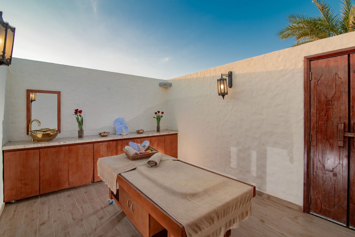 Dunes: A luxury meets desert adventure in Oman - Luxuriate Life Magazine