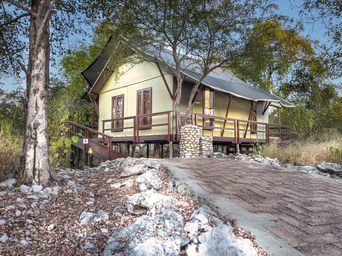 Luxury in the Bush: The Mushara Outpost - Luxuriate Life Magazine