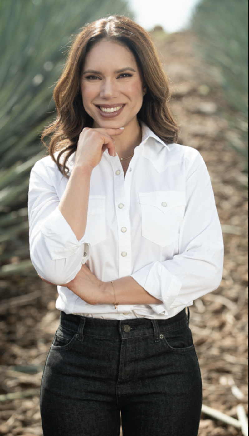 El Mayor: A Moment With Master Distiller Grace Gonzalez - Luxuriate ...