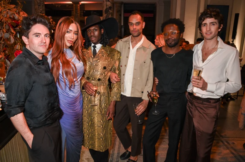 V&A Hosts Sir Elton John and David Furnish's "Fragile Beauty"