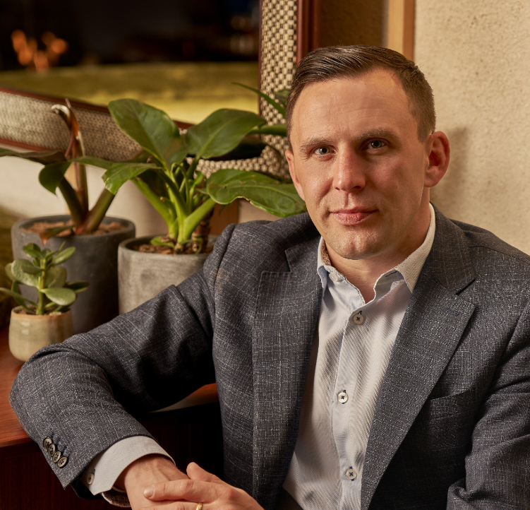 Inside Dovetale: A Moment with Mâitre D Matthew O’Connor - Luxuriate ...